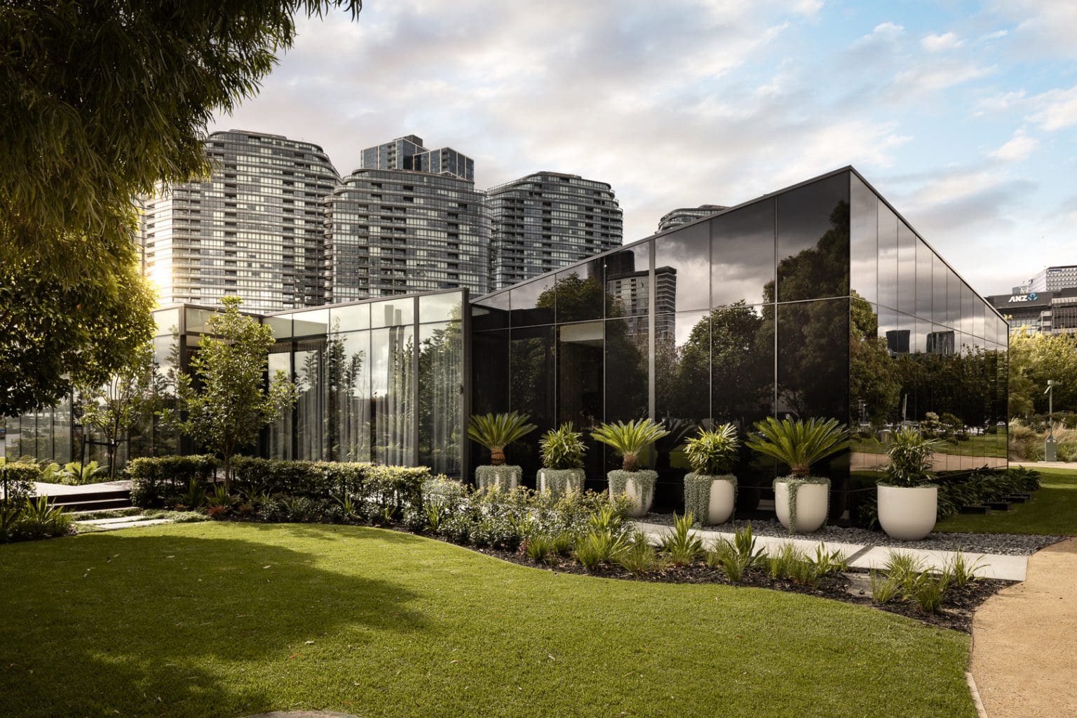 Trielle Display Suite - Modscape + Modbotics