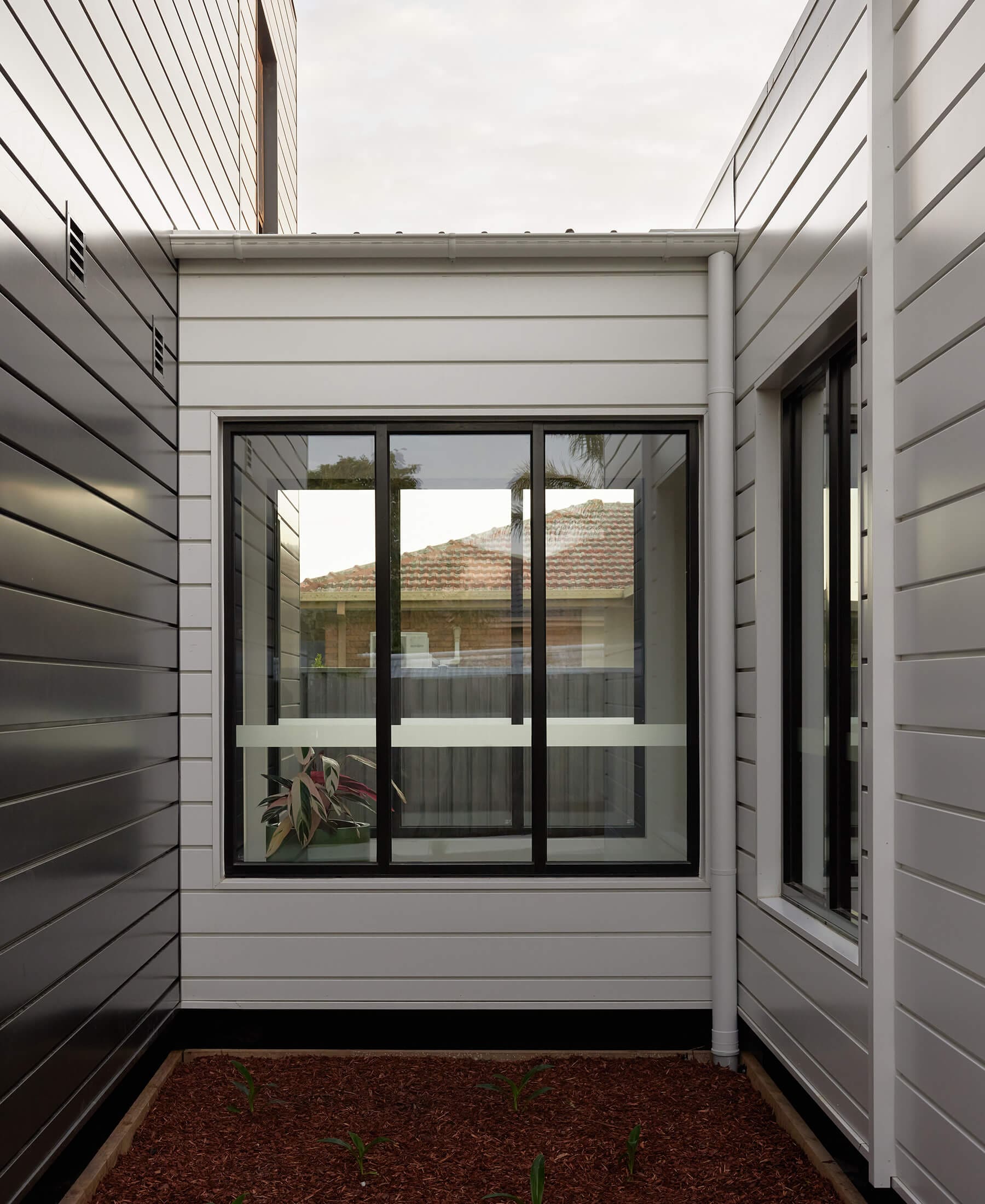 Perry House | Modscape + Modbotics