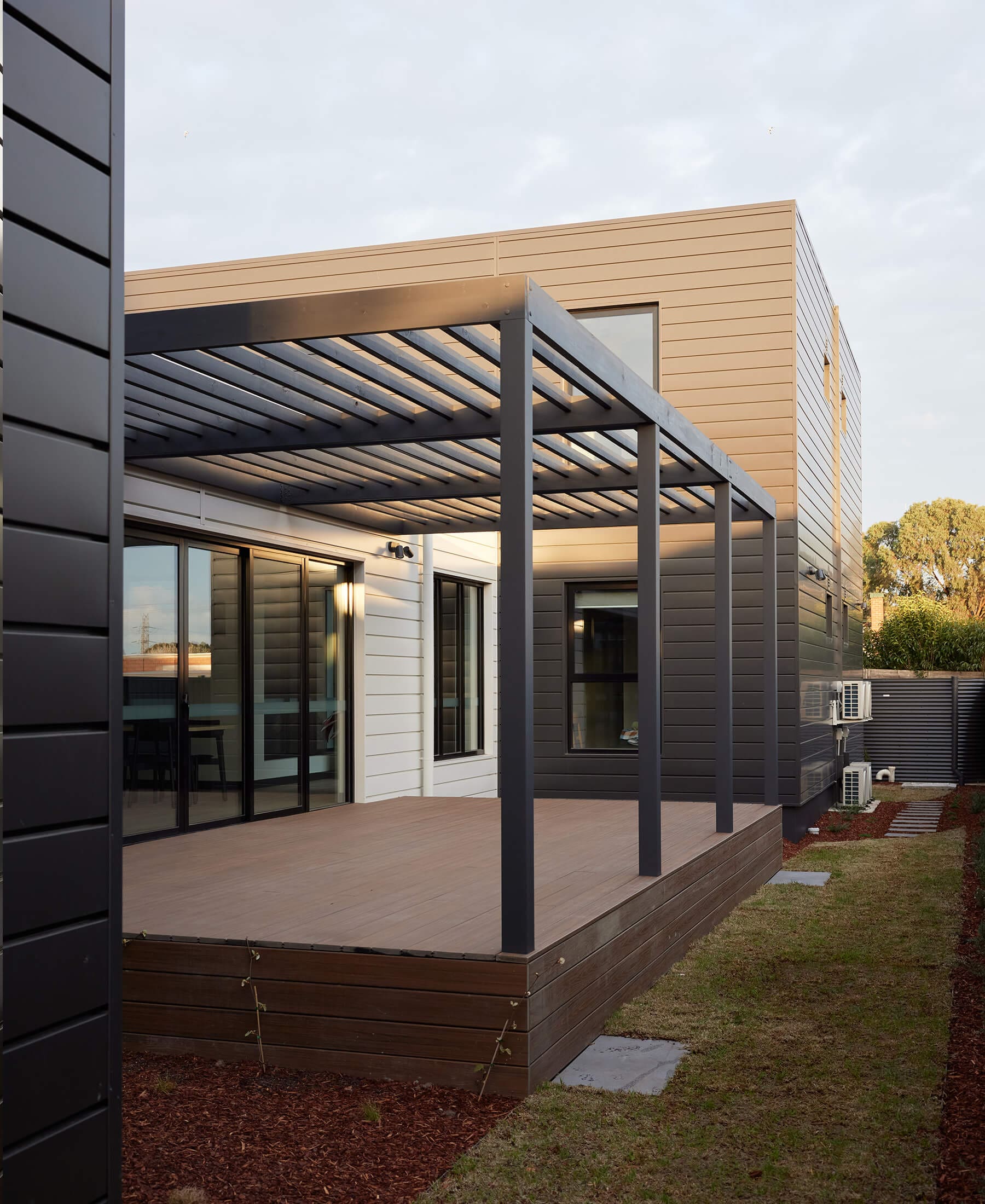 Perry House | Modscape + Modbotics