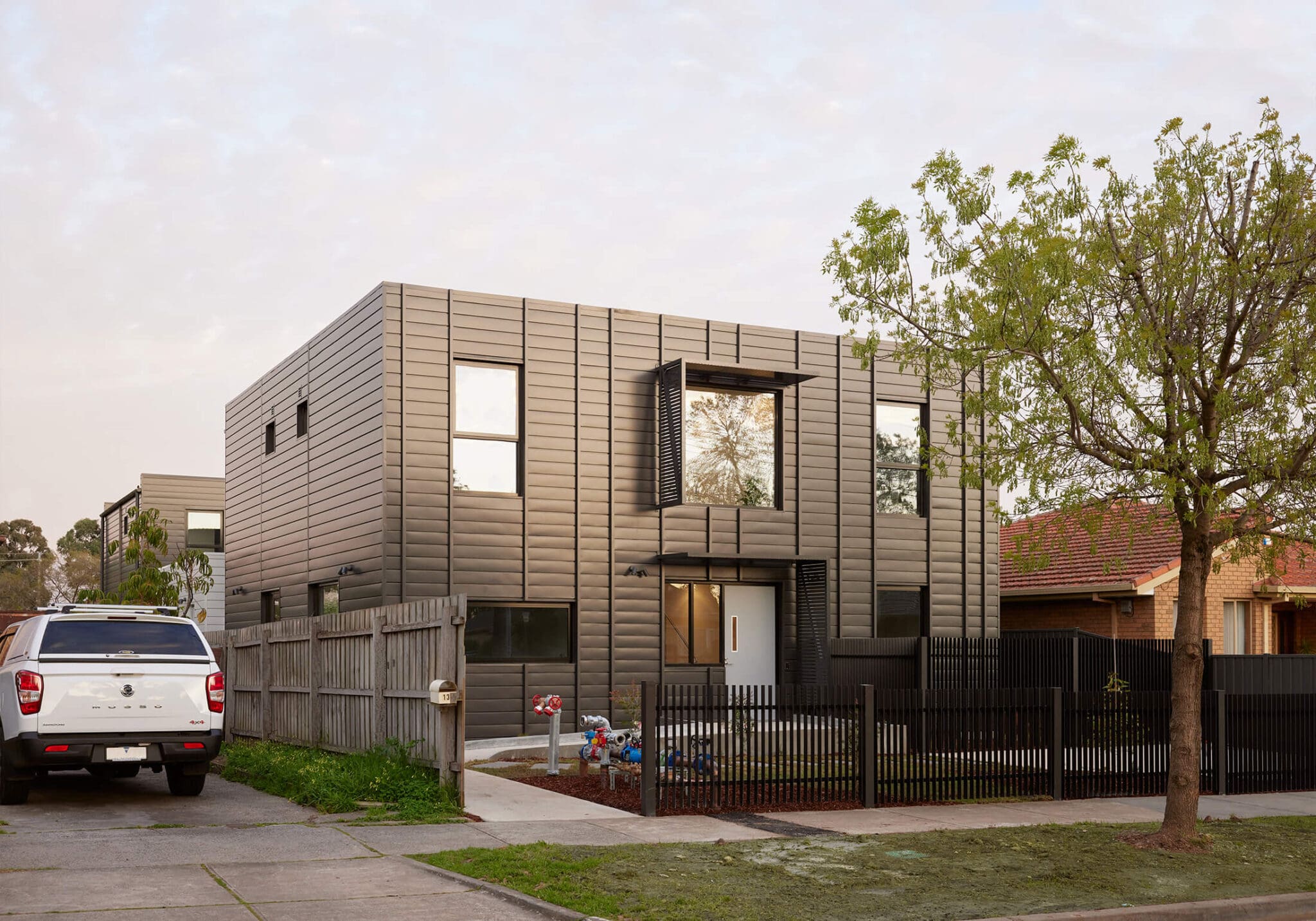 Perry House | Modscape + Modbotics