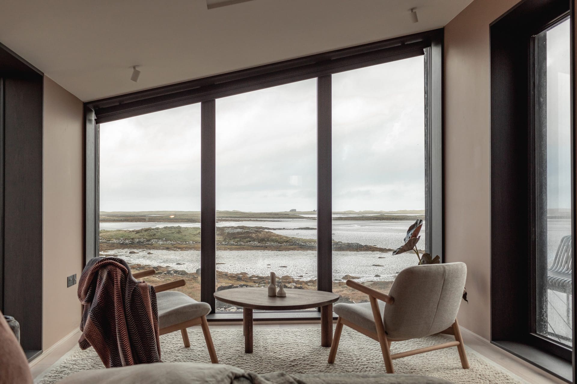 Uist House: Redefining Modular Design - Modscape + Modbotics