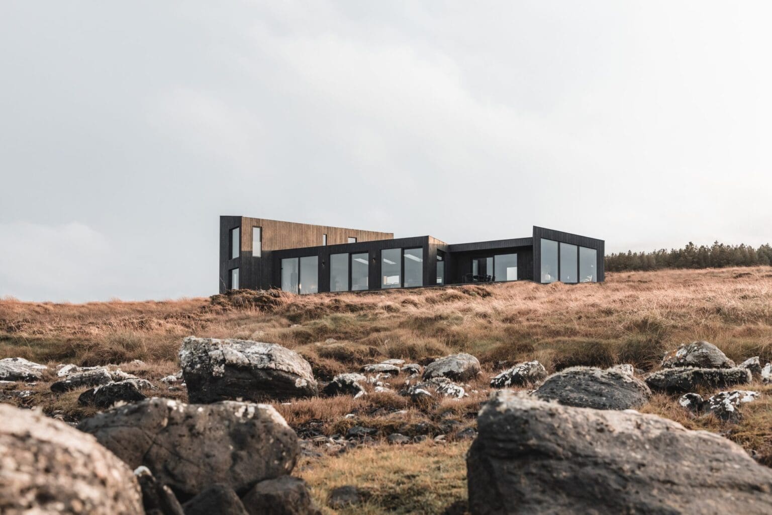 Uist House: Redefining Modular Design - Modscape + Modbotics